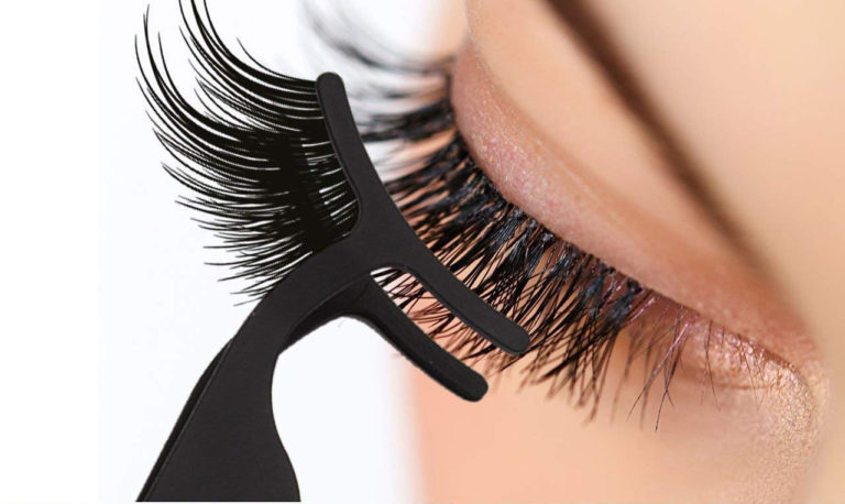 How to Apply Magnetic Lashes: Step by Step Guide 2025