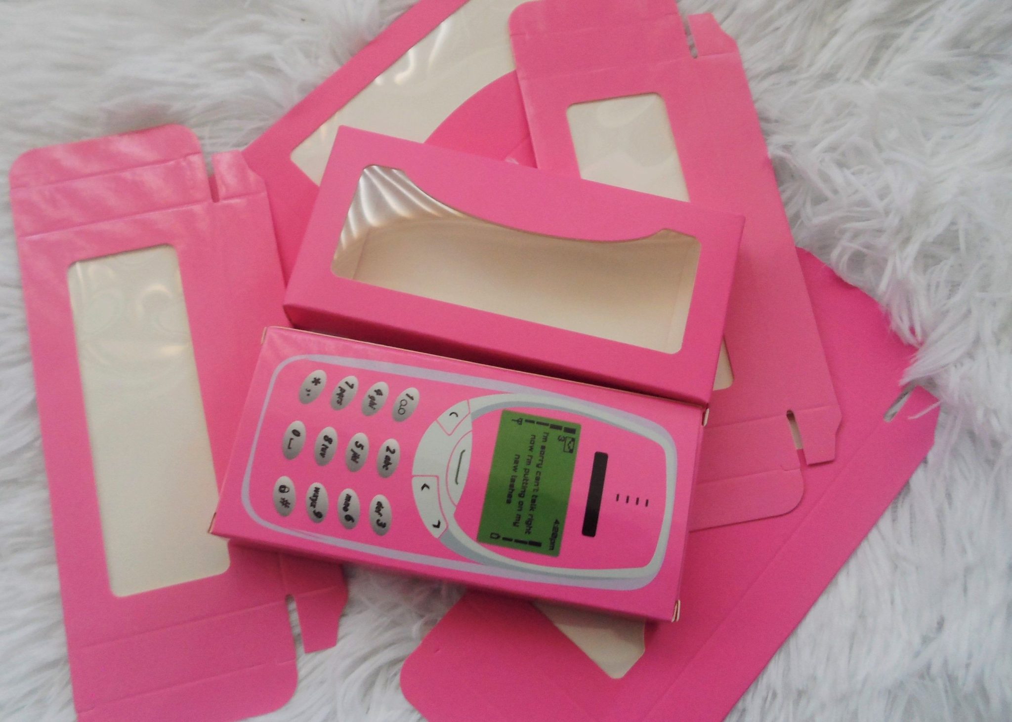 Cute Mobile Phone Lash Box with Private Logo Customization