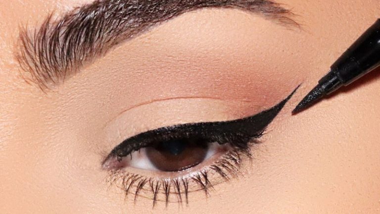 How to Create Winged Lashes for Stunning Lash Look